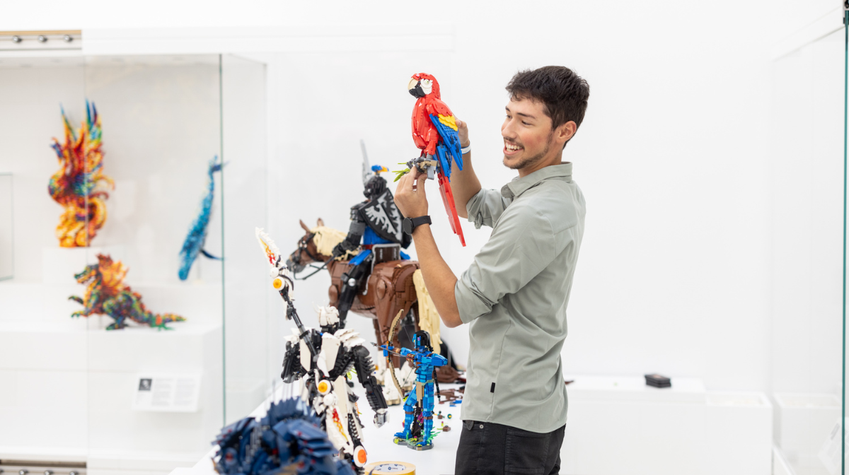 Masterpiece Gallery Changeover