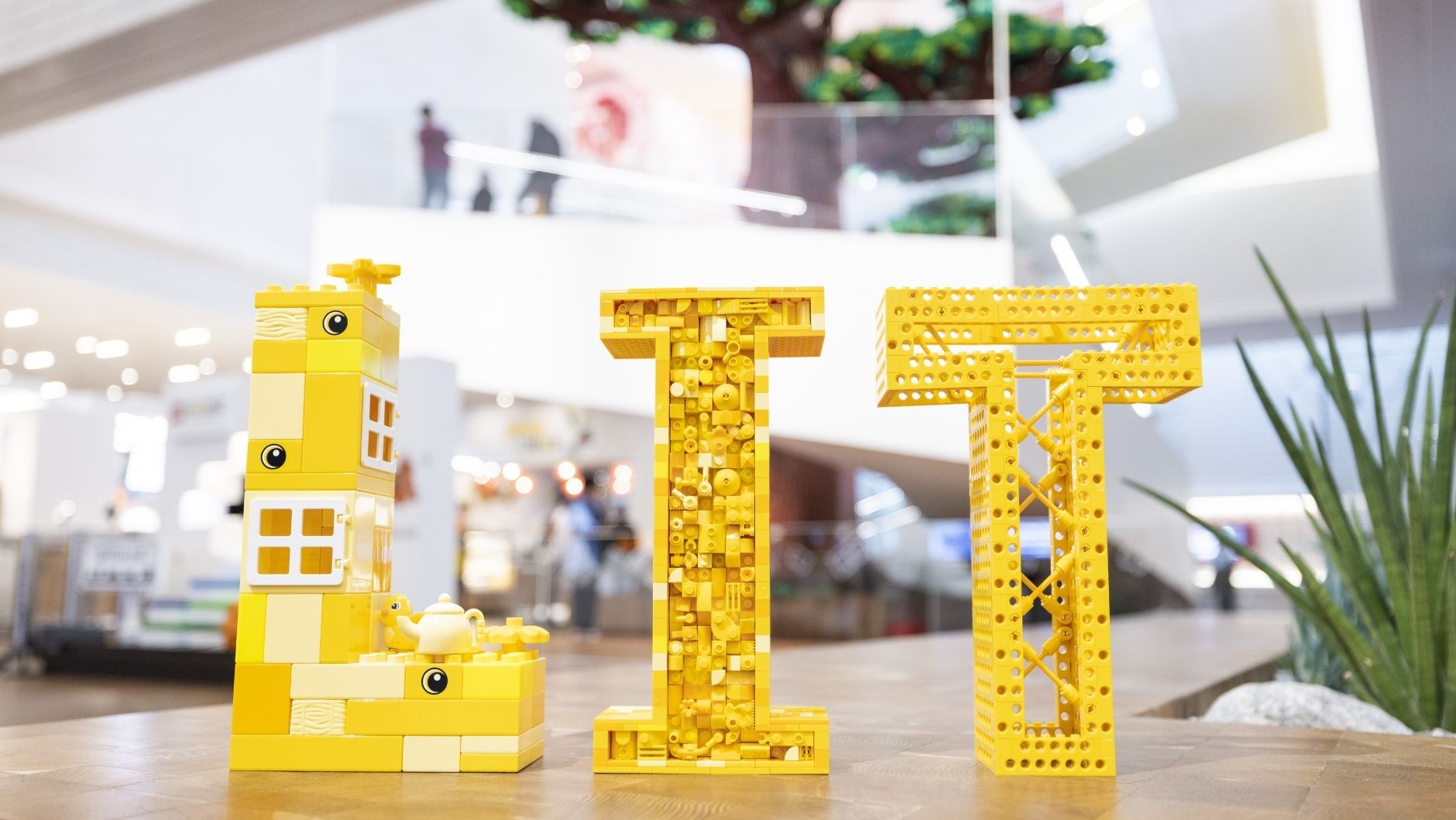 LEGO® House - LEGO Inside Tour